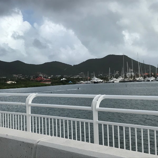 Simpson Bay Bridge