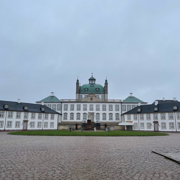 Fredensborg Slot - 4 tips from 735 visitors