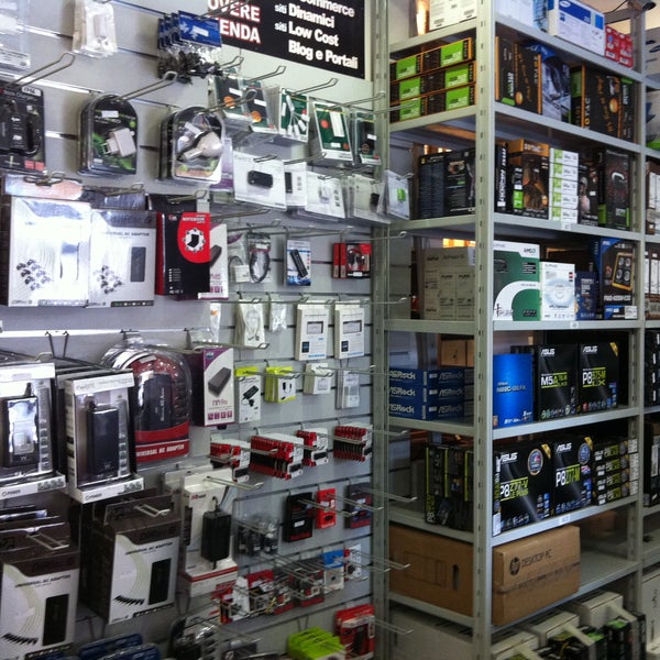 Roma Computer Center - Electronics Store in Trionfale