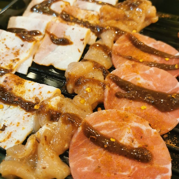 Bar B Q Plaza (บาร์บีคิว พลาซ่า) - Huai Khwang - 18 tips