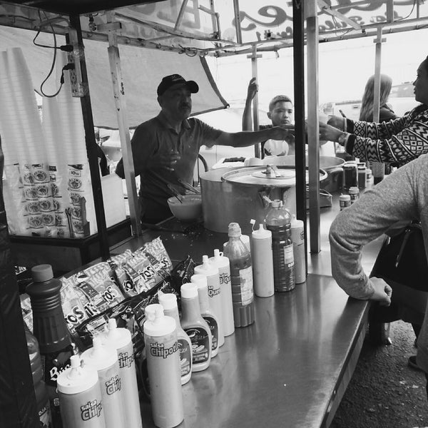 Los Elotes de la Pulga Río - Food Truck