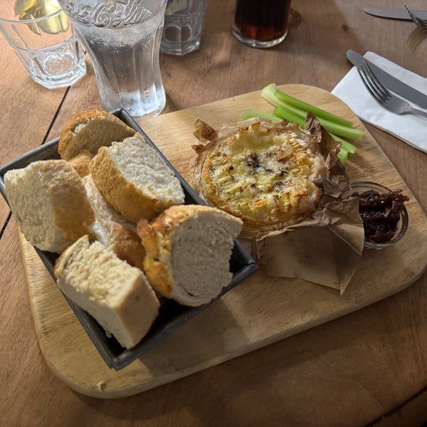 The Swan Inn - Newtown