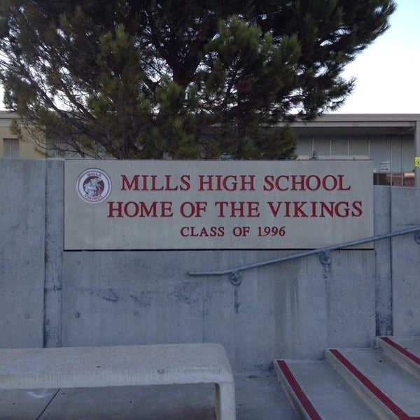 Photos at Mills High School - 3 tips from 389 visitors