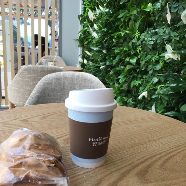 Photos at 好利来 Holiland Bakery - Haidian - 北京市, 北京市