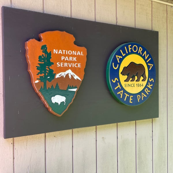 Hiouchi Visitor Center - 1900 Hwy 199