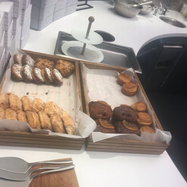 Vernick Coffee Bar - Logan Square - 1800 Arch St Fl 2