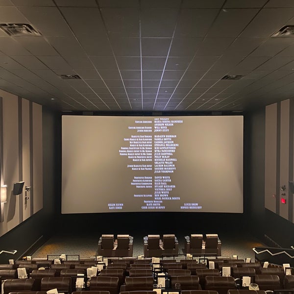 Cineplex Vip Don Mills