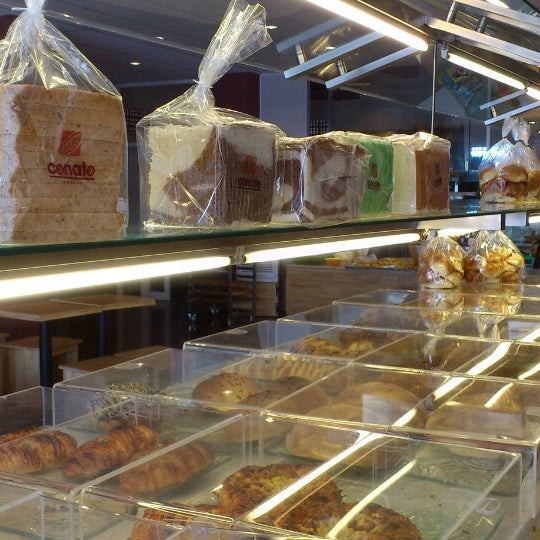 Conato Bakery & Cafe - 3 tips