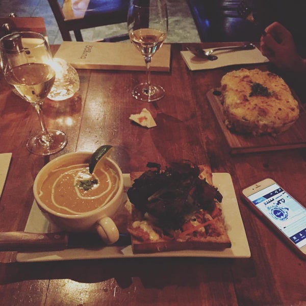 Burgoo Bistro - Restaurant in West Point Grey