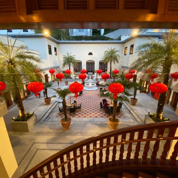 The Verandah - 109 Repulse Bay Rd