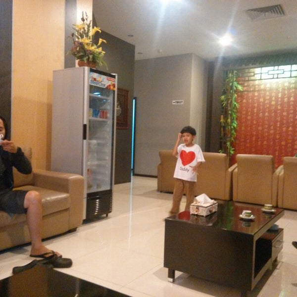 Manzu Foot Reflexology Gallery - Spa in Batam