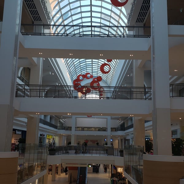 Lawrence Square - 700 Lawrence Ave W