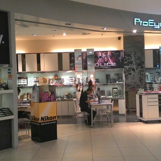 ProEyes Studio - 1st Avenue Mall