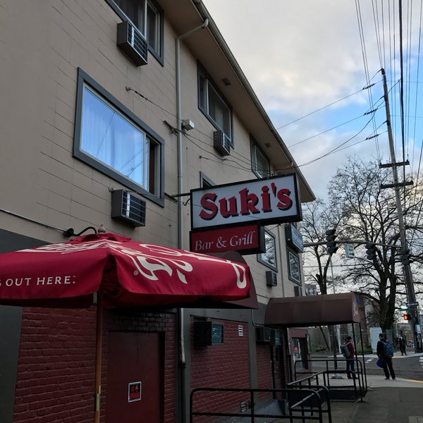 Suki's Bar & Grill - Karaoke Bar in Portland