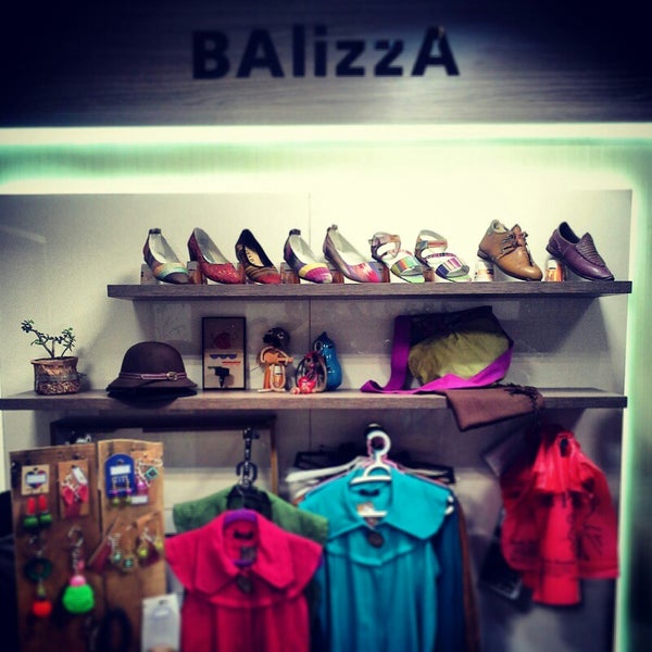 Balizza Traditional Cloths | پوشاک سنتی بالیزا - Valfajr St.