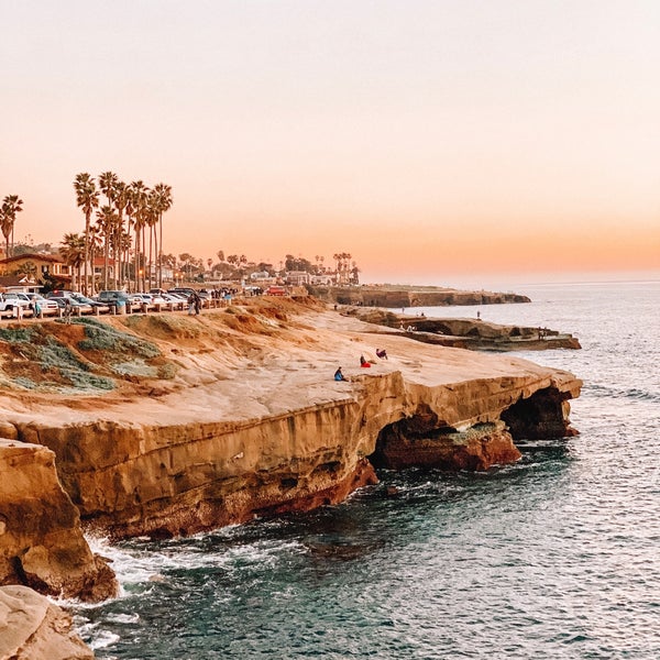 Sunset Cliffs - Neighborhood