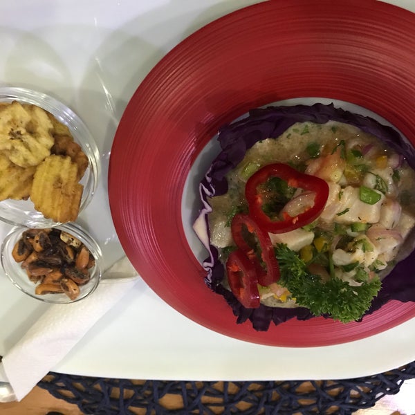 El Cafetal - Seafood Restaurant in Isabela, Galápagos
