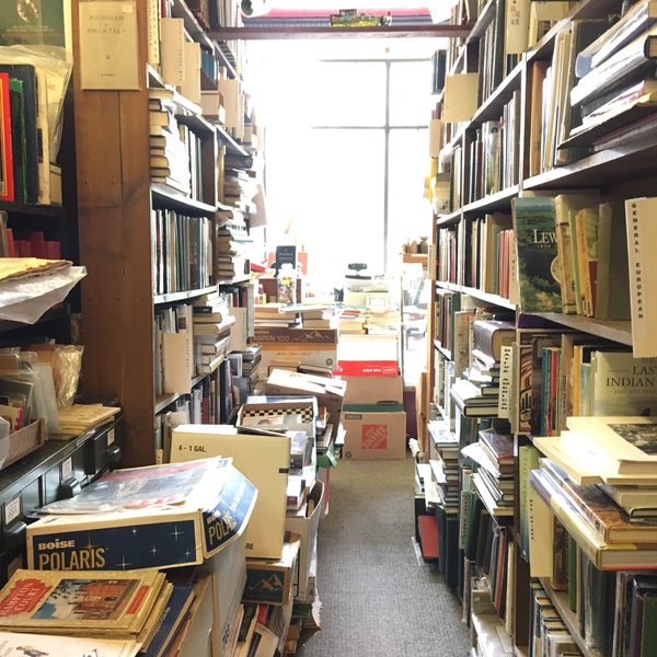 Archives Bookshop - 64 visitors