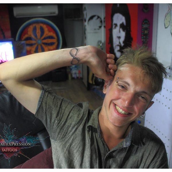 Eternal Expression Tattoo & Piercing Studio - Tattoo Parlor