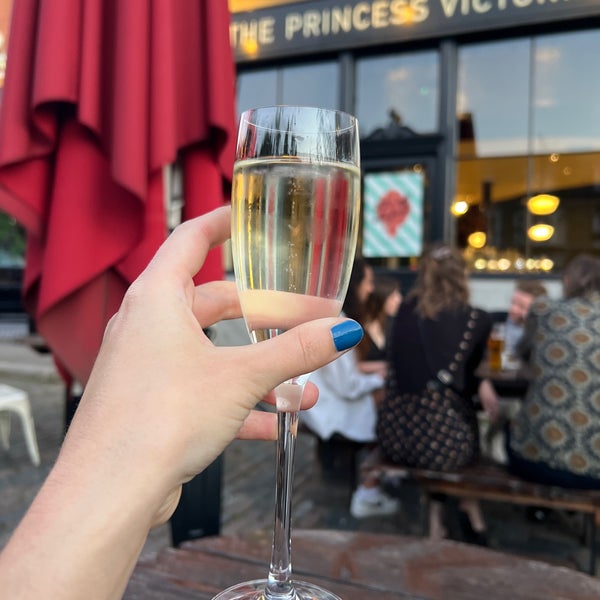 Princess Victoria - Gastropub in Shepherd's Bush
