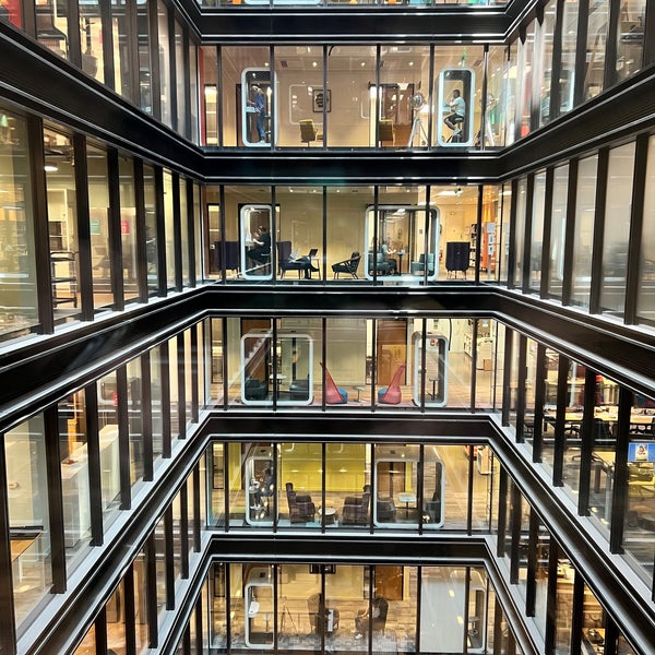 Amazon (LHR16) - Hackney - London, Greater London