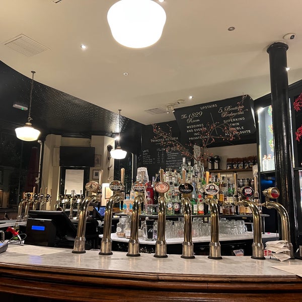 Princess Victoria - Gastropub in Shepherd's Bush