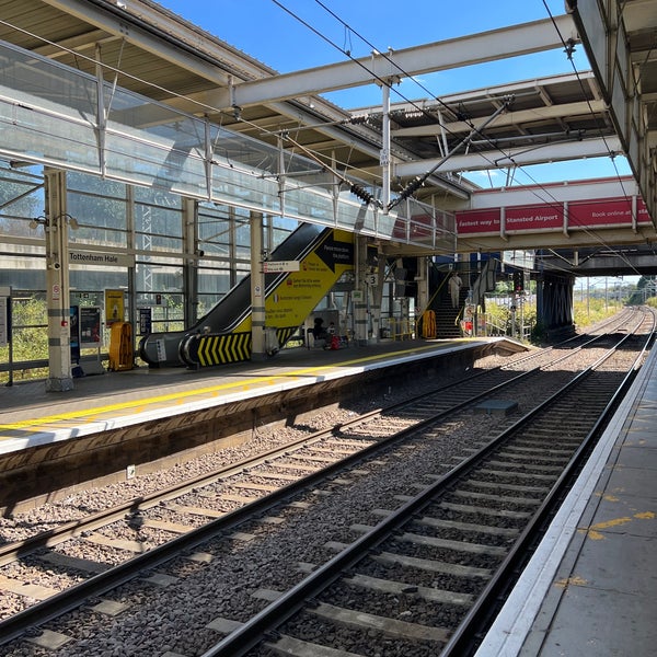 Tottenham Hale Railway Station (TOM) - 31 tips