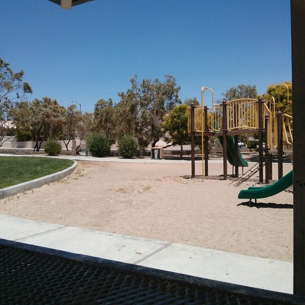 Hunters Run Park - Park