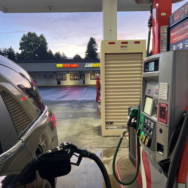 Safeway Fuel Station - 1 tip from 168 visitors