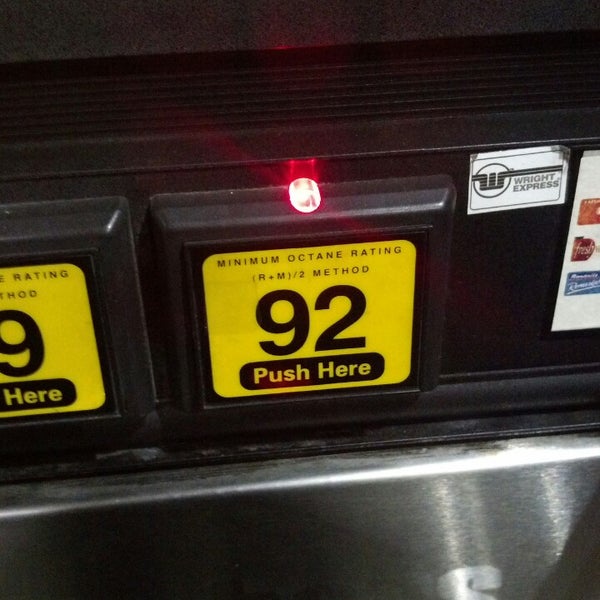 Safeway Fuel Station - 1 tip from 165 visitors