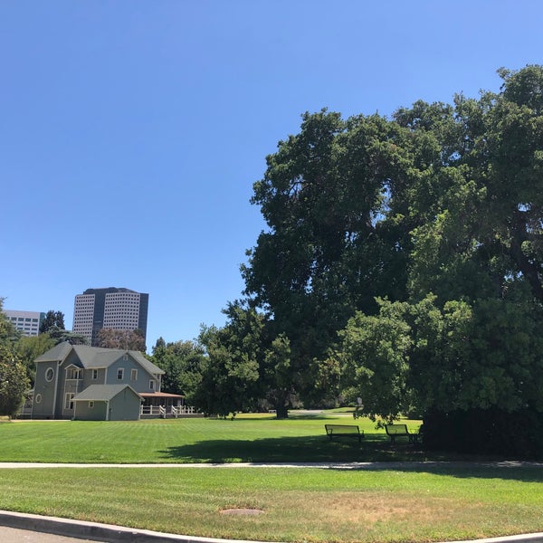 Warner Bros. Ranch - 411 N Hollywood Way