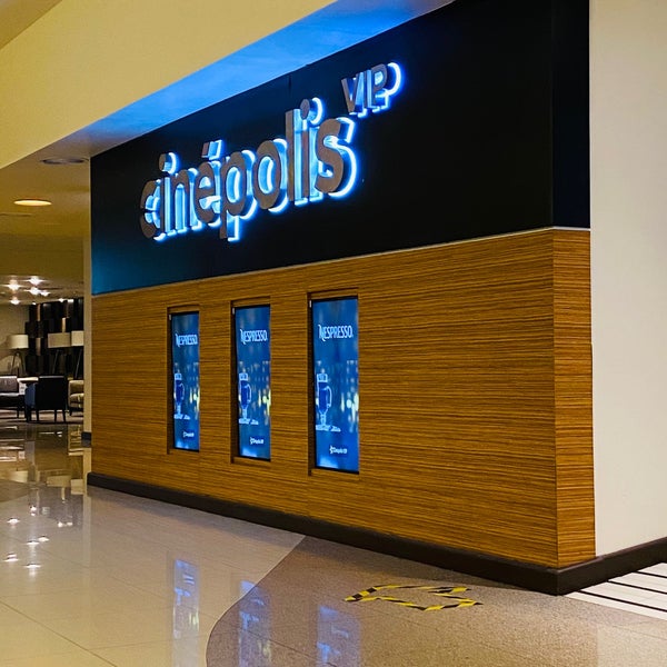 Cinepolis Vip Logo