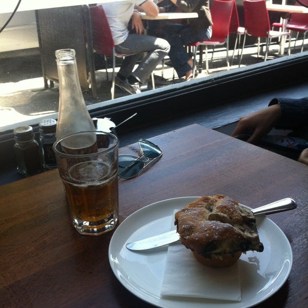 George Street Cafe - East Melbourne, VIC