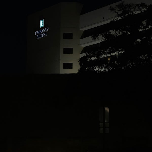 Photos at Embassy Suites by Hilton - Hotel