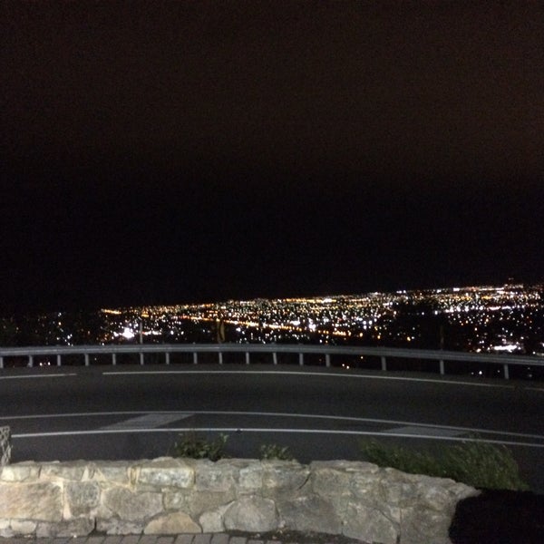 Photos at Windy Point Lookout - Belair, SA