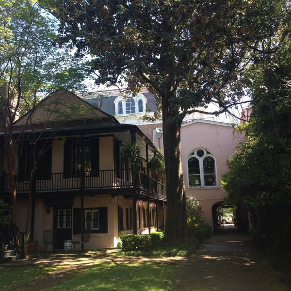 Photos at The Battery Carriage House - Charlestowne - 20 S Battery