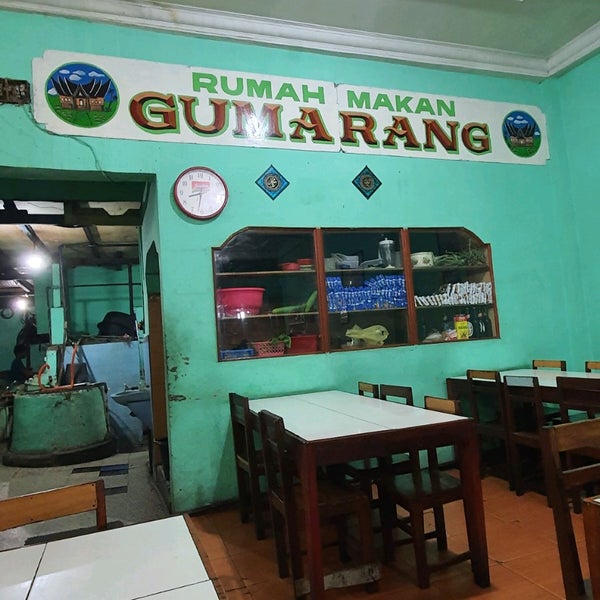 RM. Gumarang - Restoran di Balige