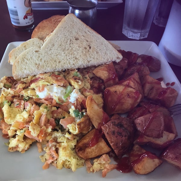 Photos at Sunflour - Bryant Corner Cafe & Bakery - Northeast Seattle ...