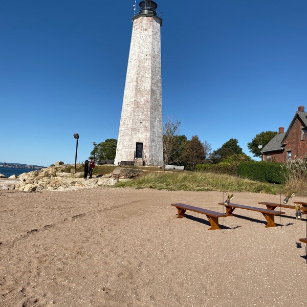 Five Mile Point Lighthouse - East Shore - Lighthouse Rd
