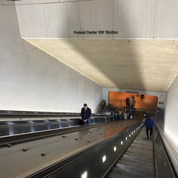 Federal Center SW Metro Station - Southwest Employment Area - 401 3rd ...
