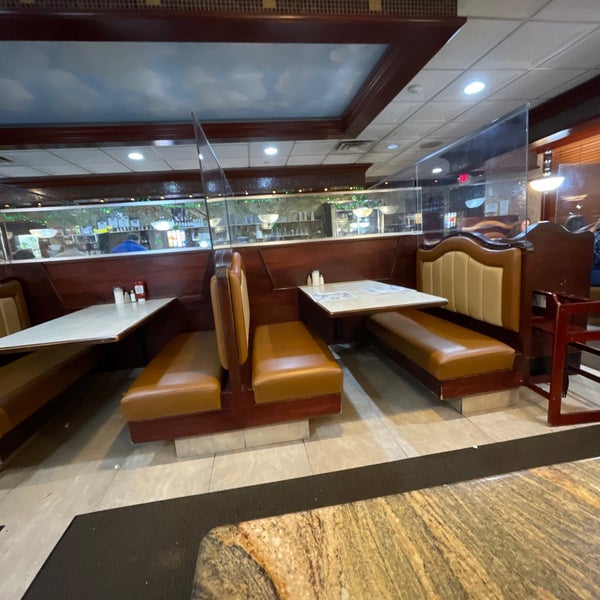 Americana Diner - Diner in Middletown