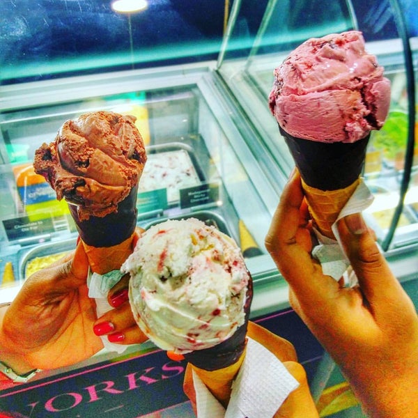 Ice Cream Works - Dessert Shop