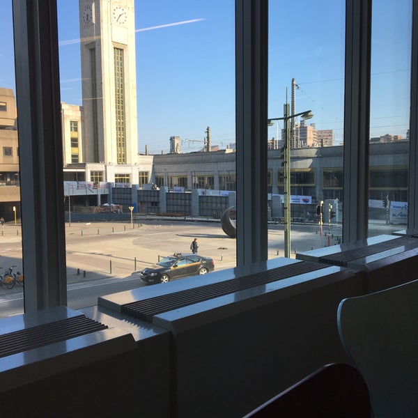 BNP Paribas Fortis Boreal Building (Now Closed) - 4 tips