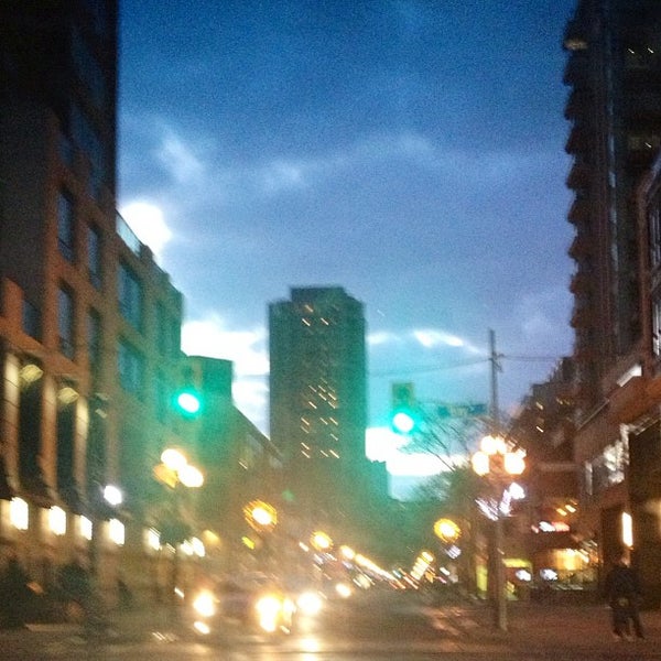 Photos at Cumberland Terrace - Yorkville - 4 tips