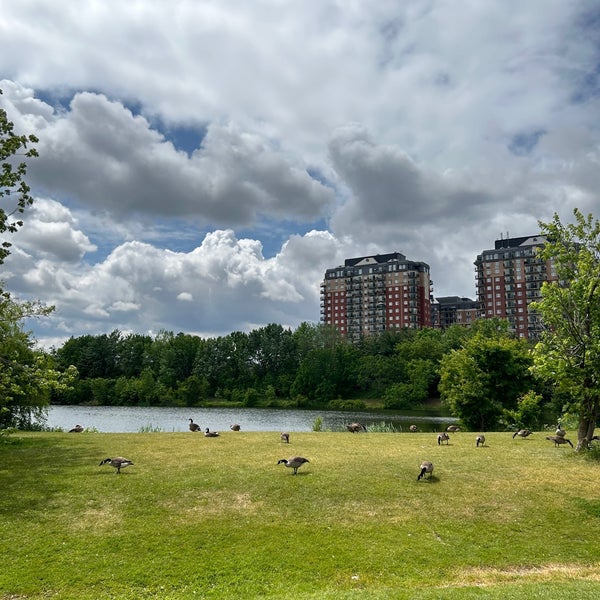 Parc Angrignon - Park in Le Sud-Ouest