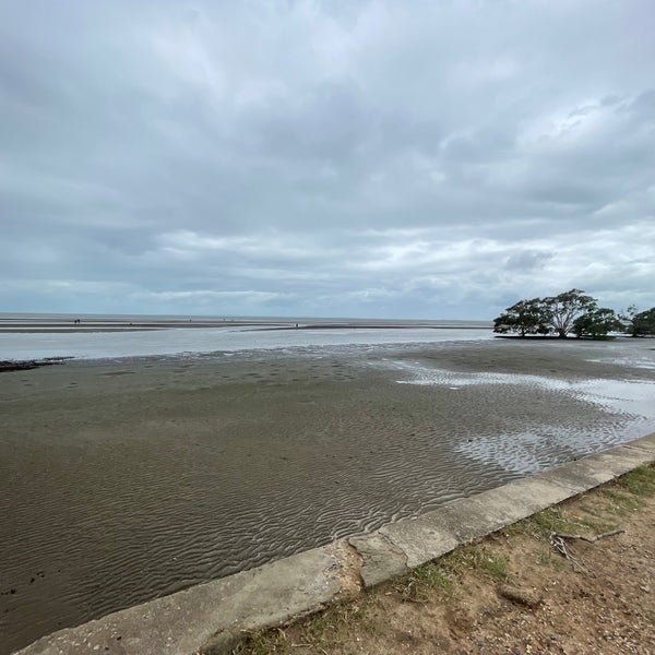 Nudgee Beach - Fortitude St.