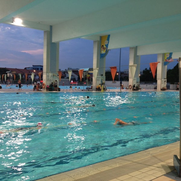 Jurong West Swimming Complex - Jurong West - 7 tips from 1461 visitors