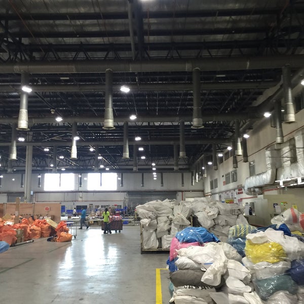 Photos at POS Malaysia International Hub - Post Office