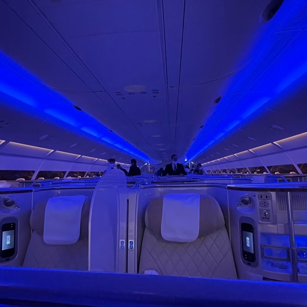 Emirates Flight EK 4 - Plane in Hounslow