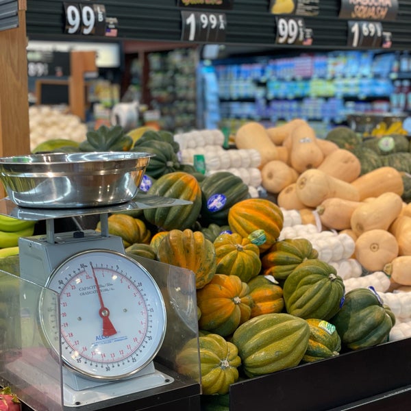 Jon's Marketplace - Grocery Store in Van Nuys